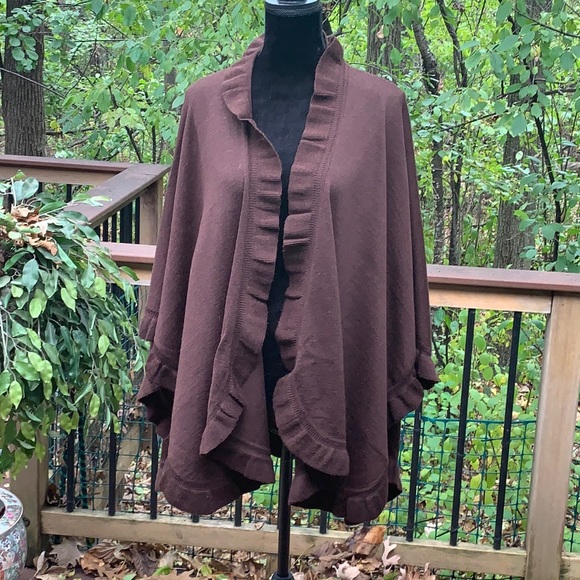 hazel | Jackets & Coats | Hazel Brown Ruffled Sweater Shawl | Poshmark